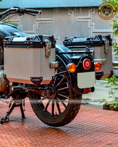 Wanderer Motorcycle Pannier Boxes for Royal Enfield Classic Reborn ...