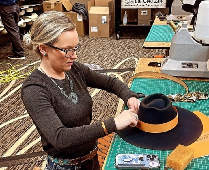 What is a mobile hat bar and why is it the current "best thing" to book ...