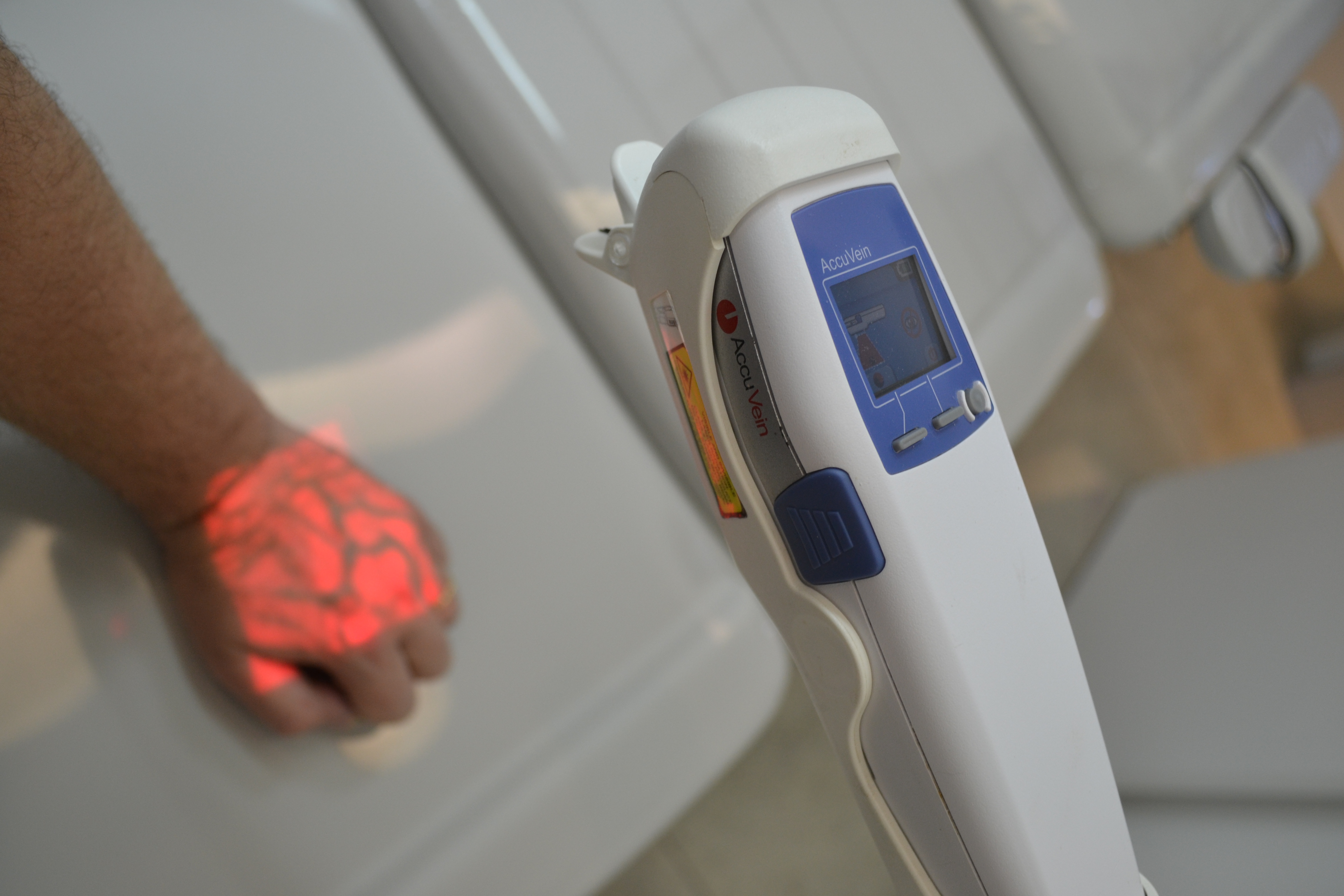 Dr. Daniel Korman Angiologia Laser Varizes