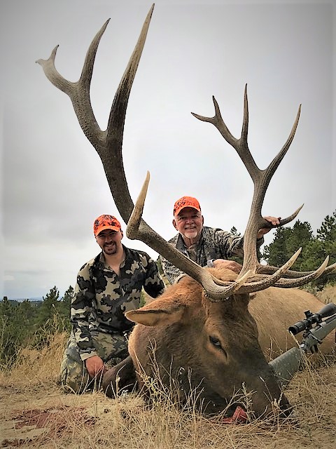 Elk Hunts | skylineoutfitters