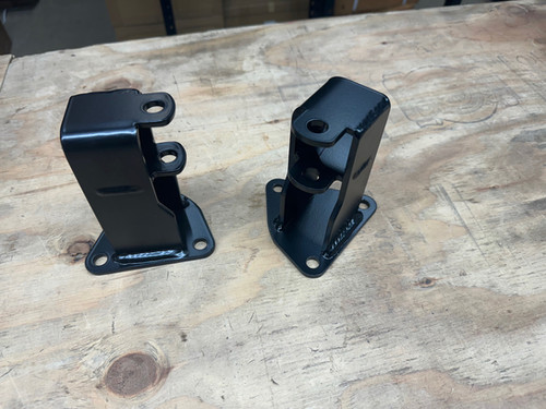 2wd and 4wd Frame Mounted Rear Shock Brackets Pair RS5 | Battle Born Brakes