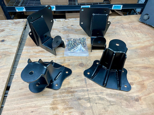 Brackets for 1999-2007 Super Duty Rear Leaf Springs, Universal Style ...