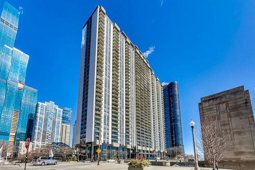 400 E. Randolph | Mysite