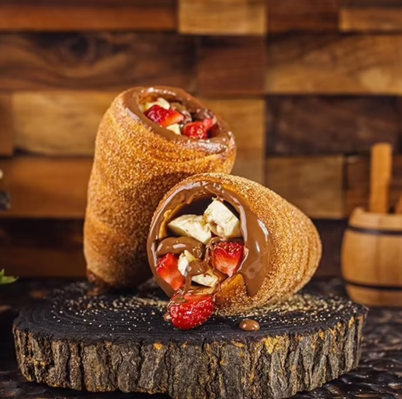 Lumiers Chimney Cake – Dessert Food Truck | 14FT. | Custom Food Truck