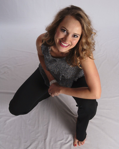 20"x30" photo: Mollie B, with FREE optional autograph | MollieB