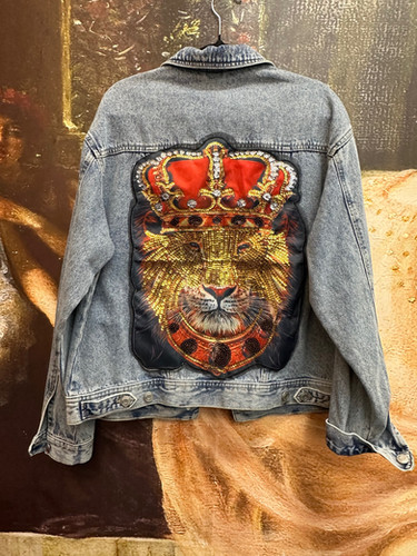 Lion king jacket size 8 | redtrinity