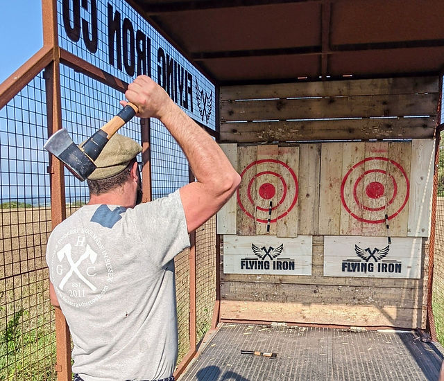 flying hawks axe throwing