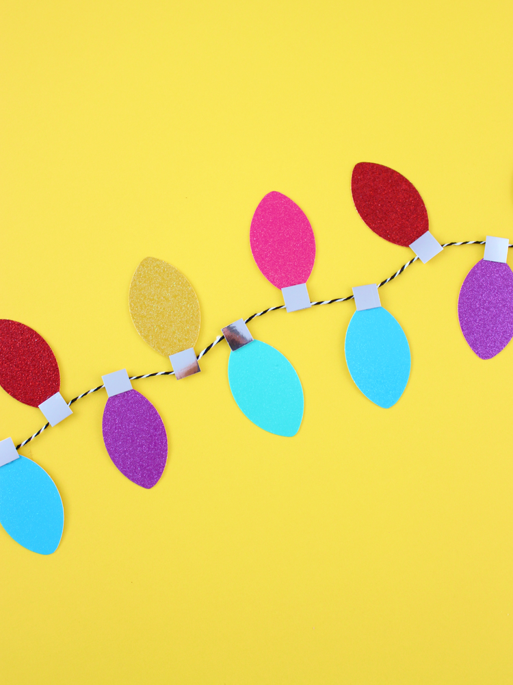 CHRISTMAS PAPER LIGHTS GARLAND