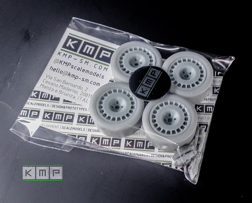 Ford Sierra 4x4 Cosworth 16in OZ | KMP-Scale Models