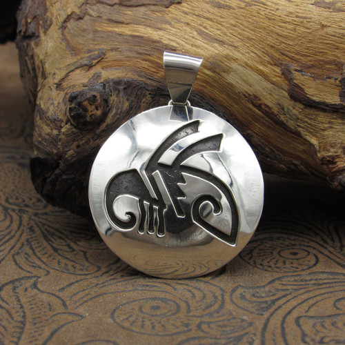 Sterling Silver Bumble Bee Overlay Circle Pendant | Mac's Indian Jewelry