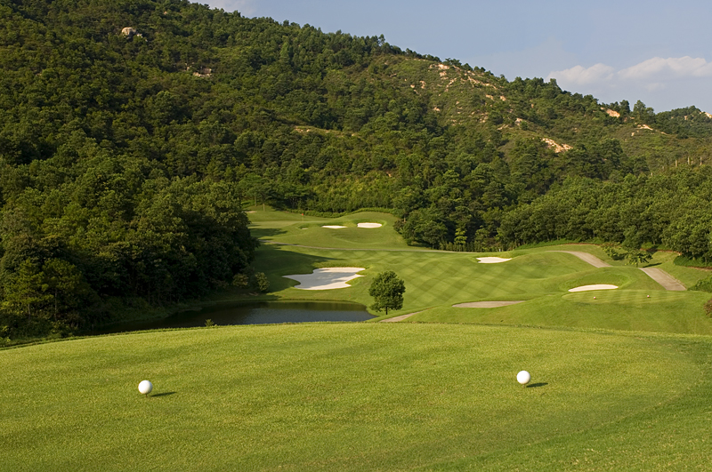 Dragon Lake Golf Club | IMG Prestige