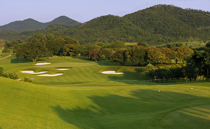 Dragon Lake Golf Club | IMG Prestige
