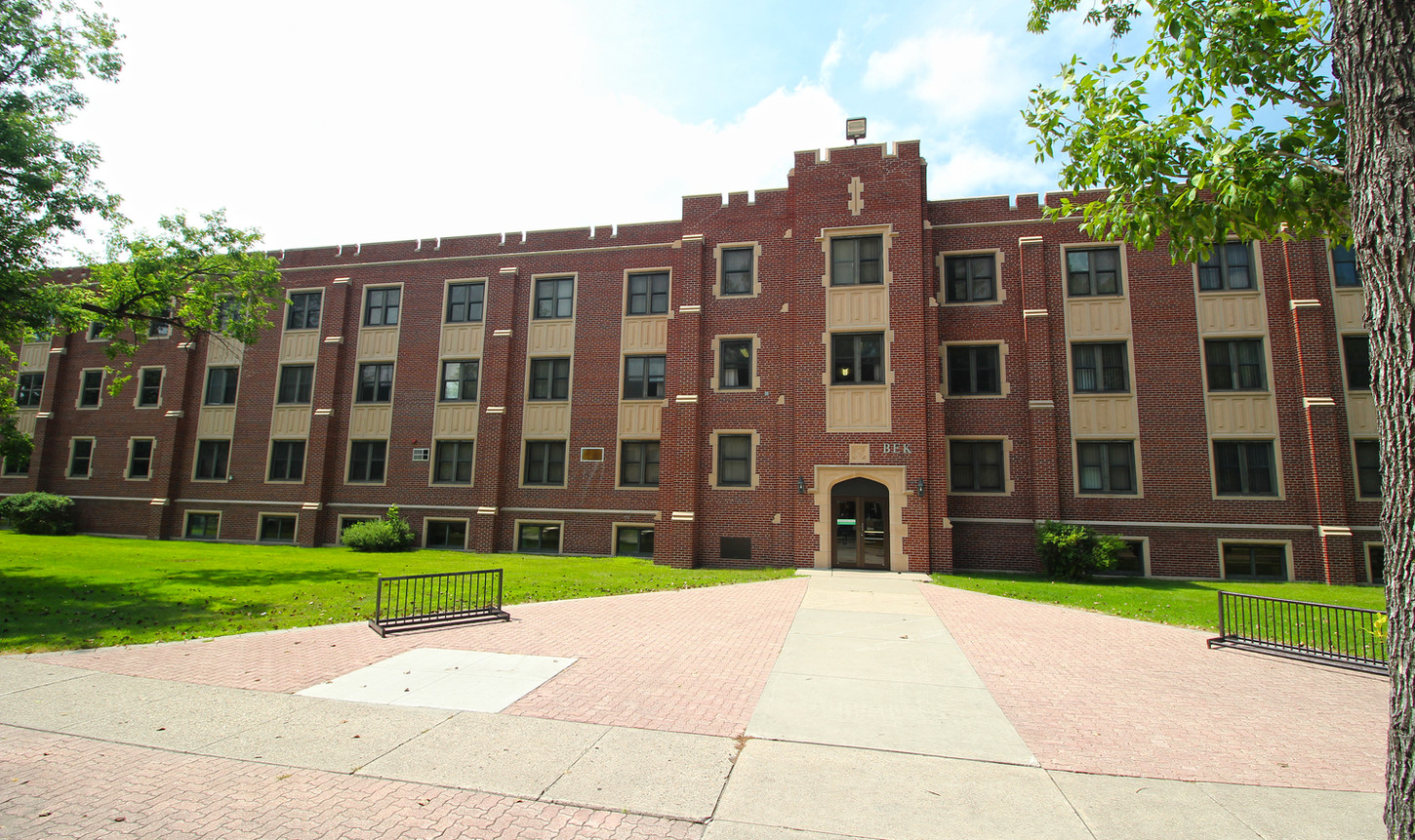 UNIVERSITY OF NORTH DAKOTA DORMITORY INTERIOR RENOVATION AND FIRE ...