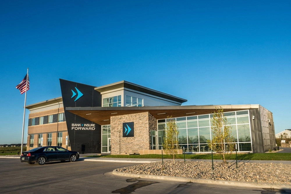 BANK FORWARD | COMMERCIAL | ICON Architects