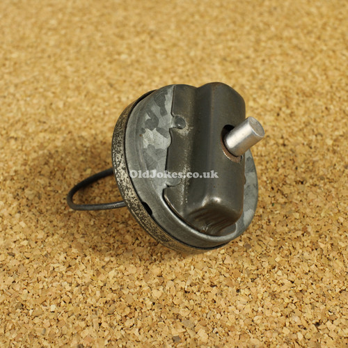 Japanese Wind-up Shock Hand Buzzer (Joy Buzzer) | Old Jokes