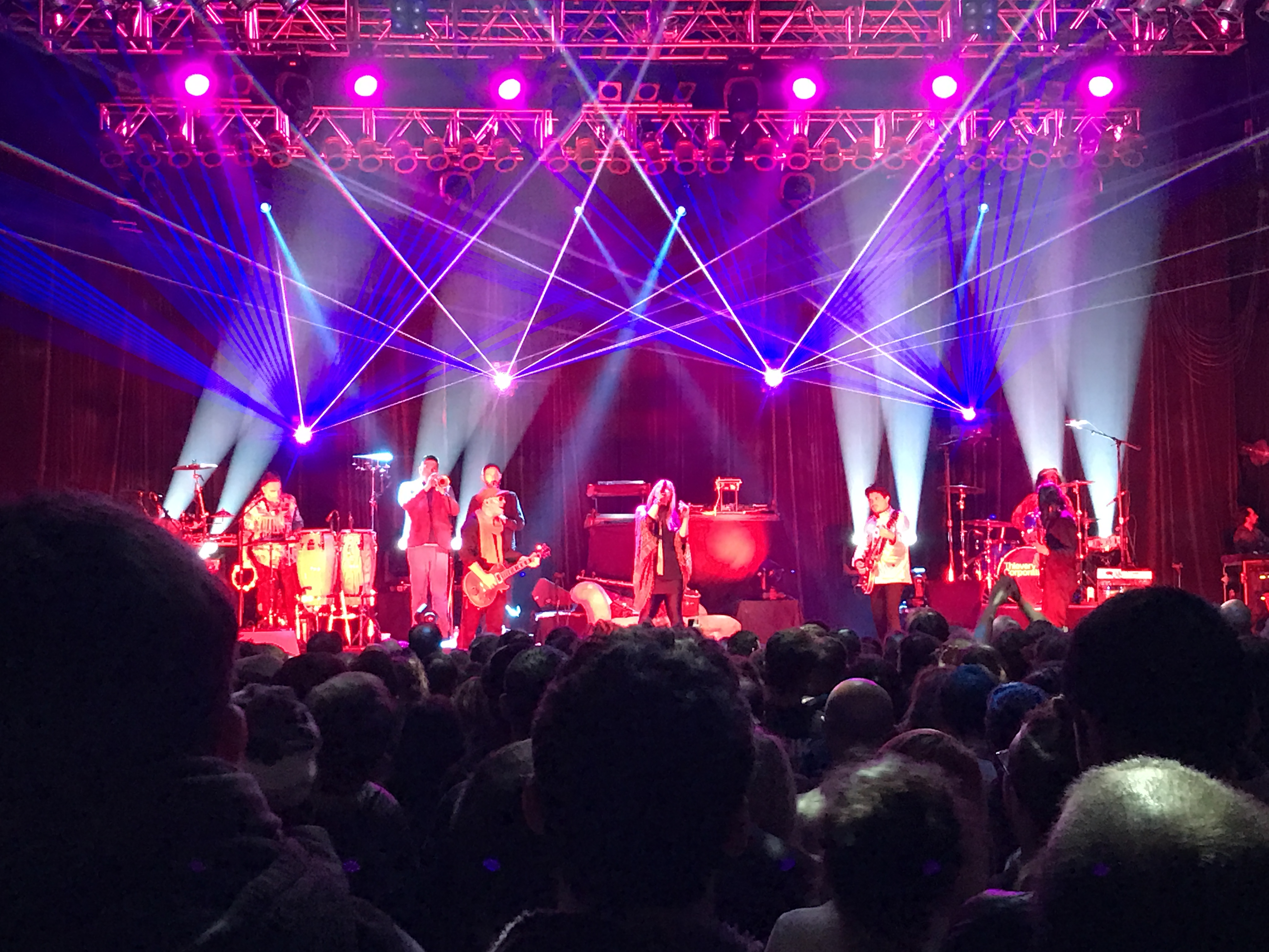 Professional Laser Beam Shows | Dynamic FX