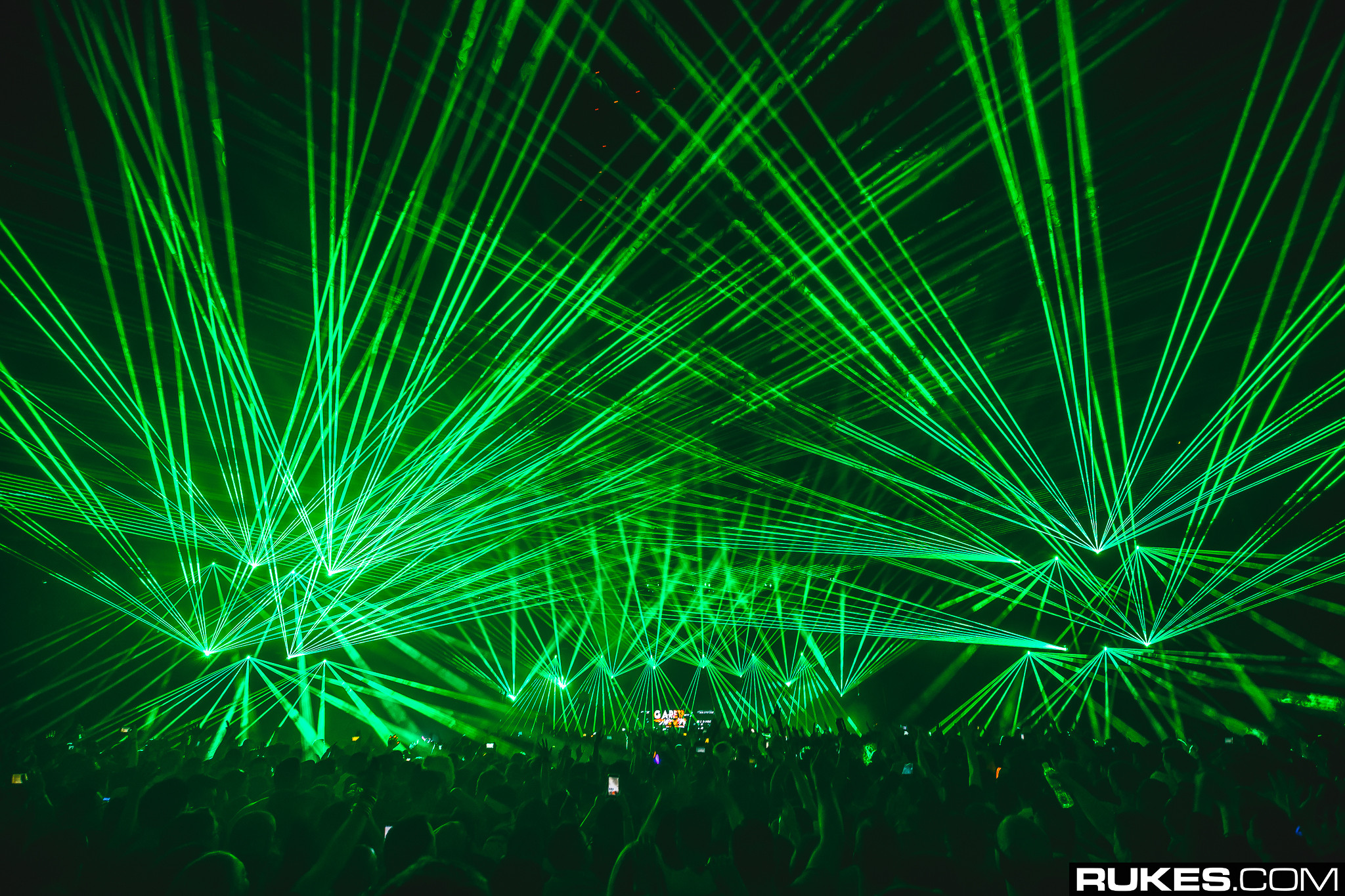 Professional Laser Beam Shows | Dynamic FX