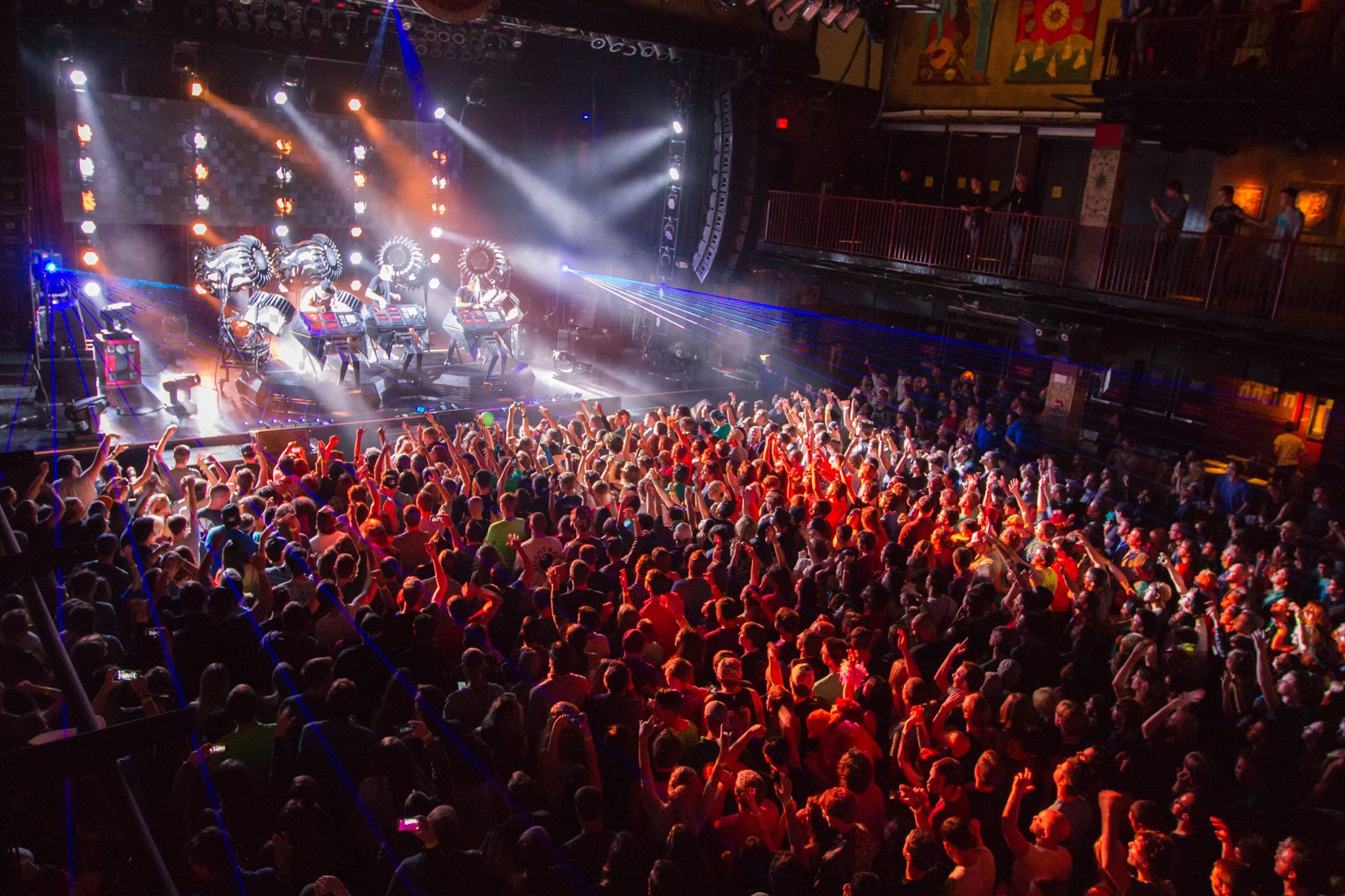 Professional Laser Beam Shows | Dynamic FX