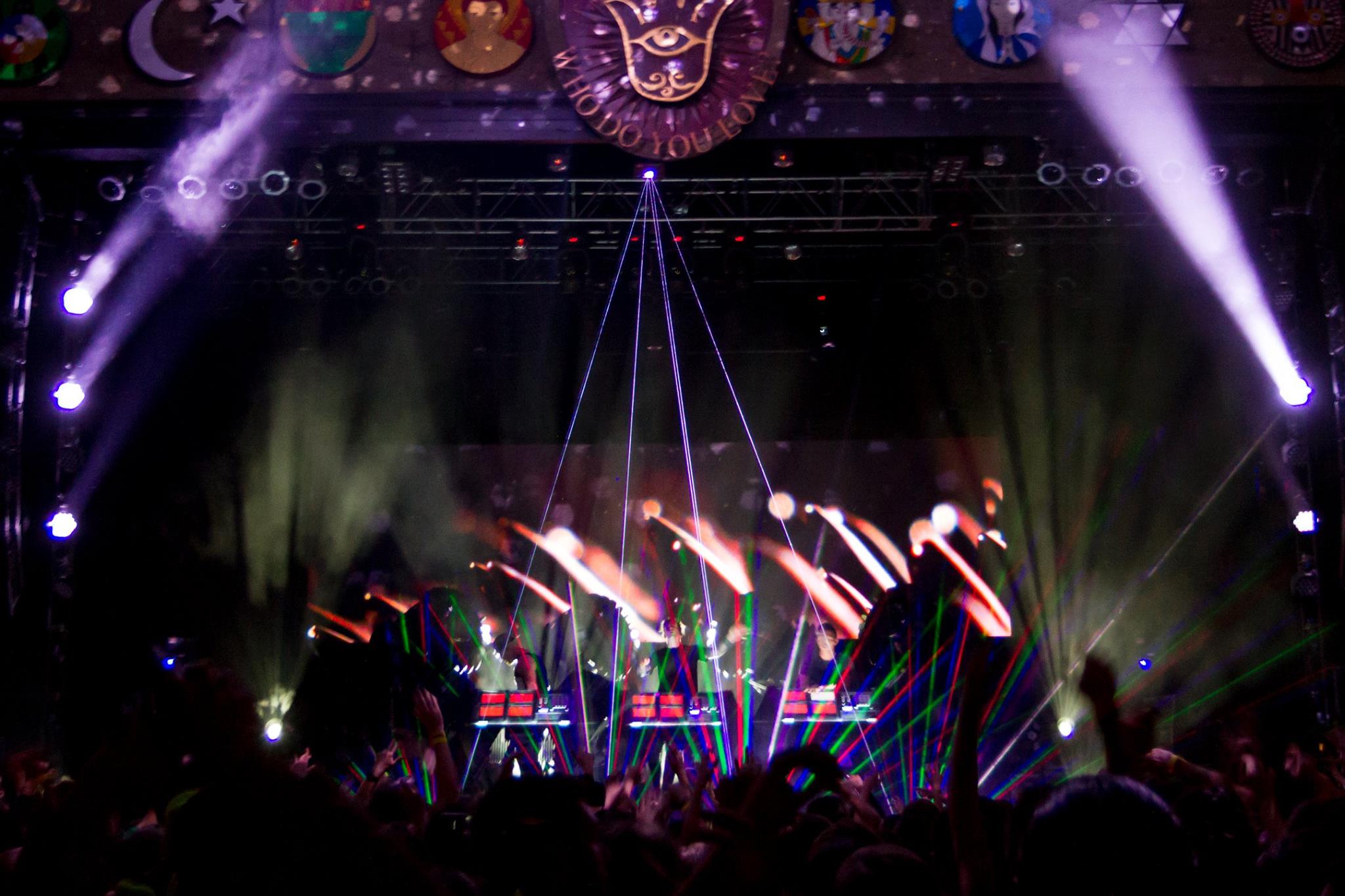 Professional Laser Beam Shows | Dynamic FX