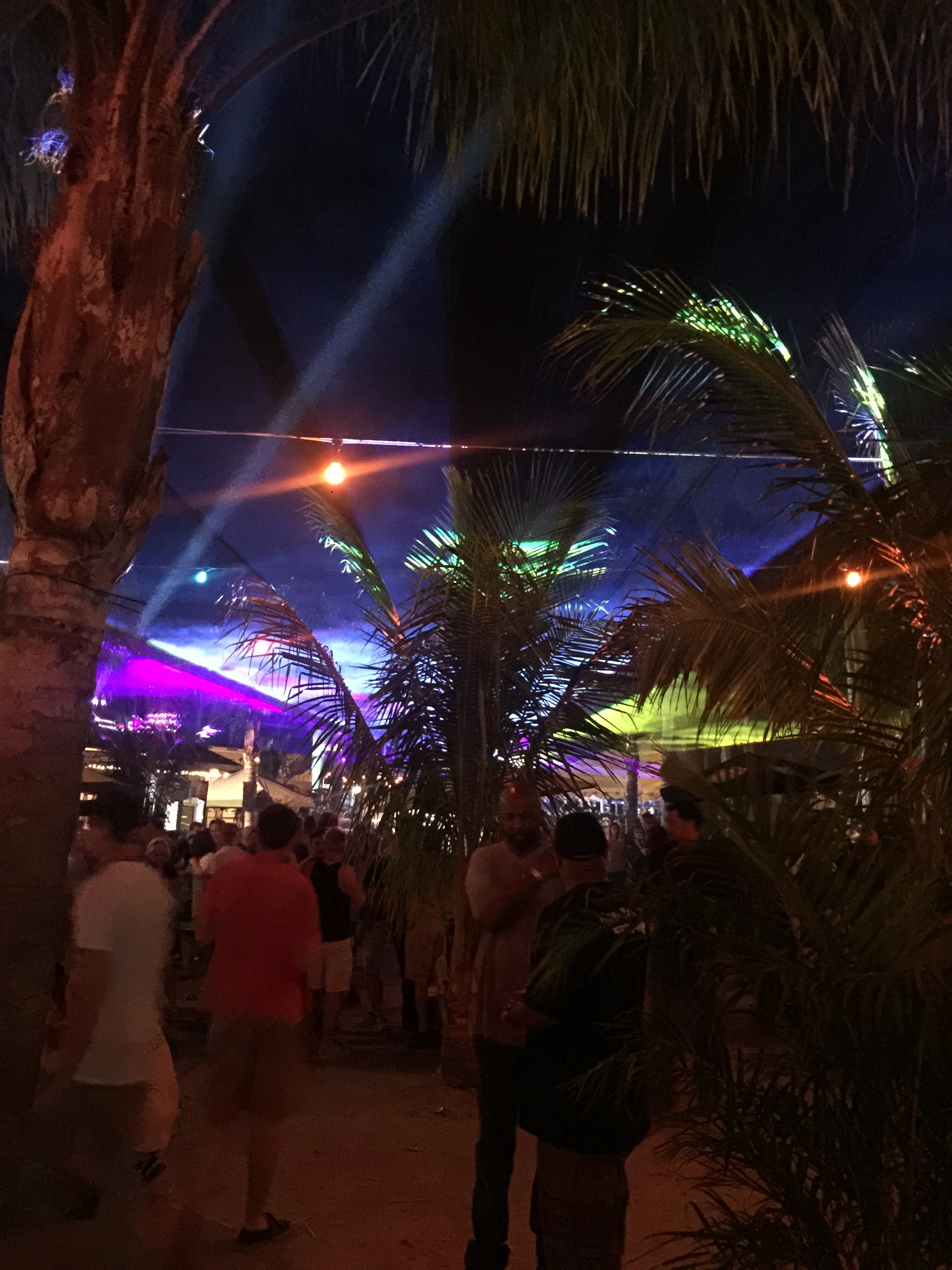 Professional Laser Beam Shows | Dynamic FX