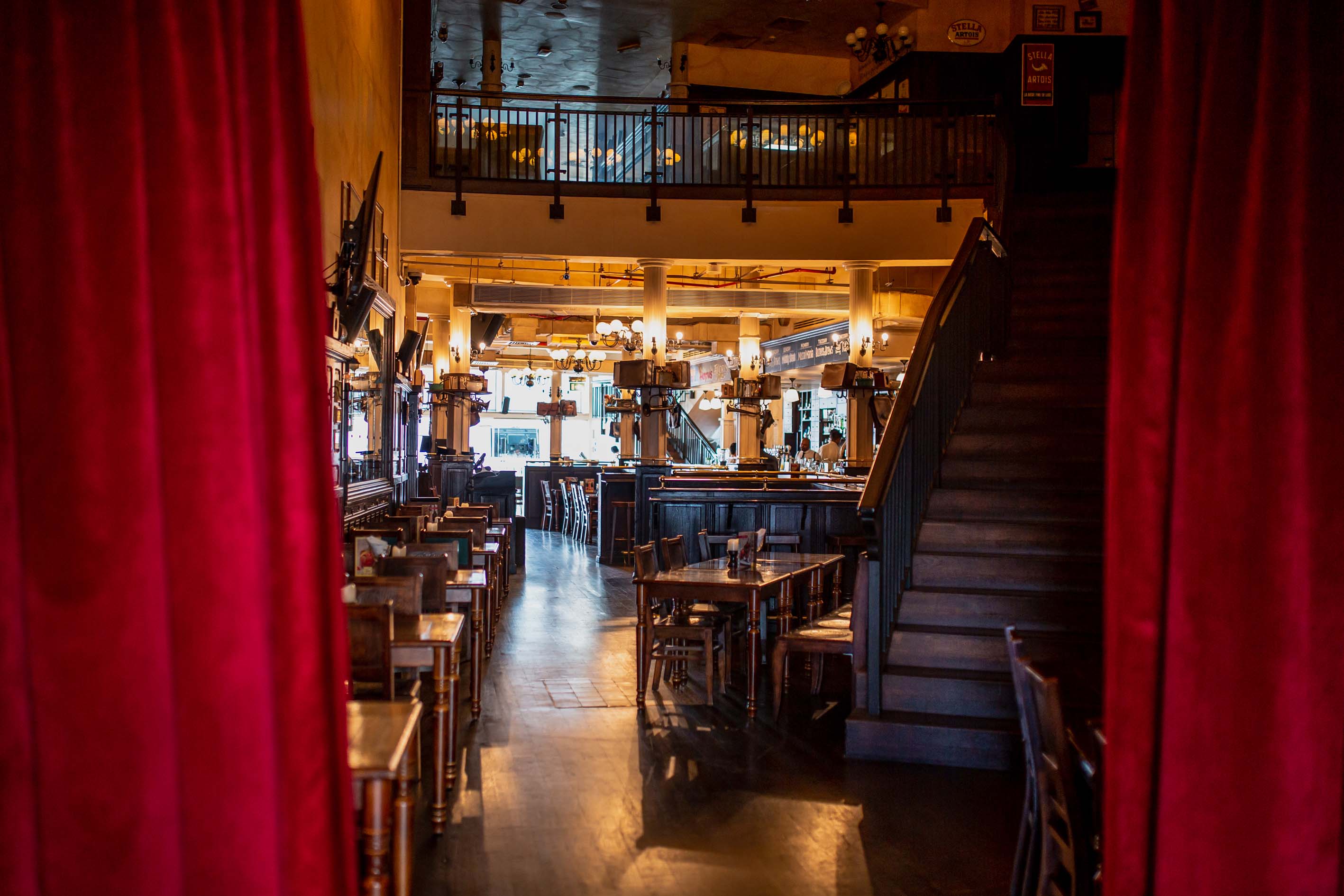 Dubai Festival City Hotels | Belgian Cafe | Crowne Plaza