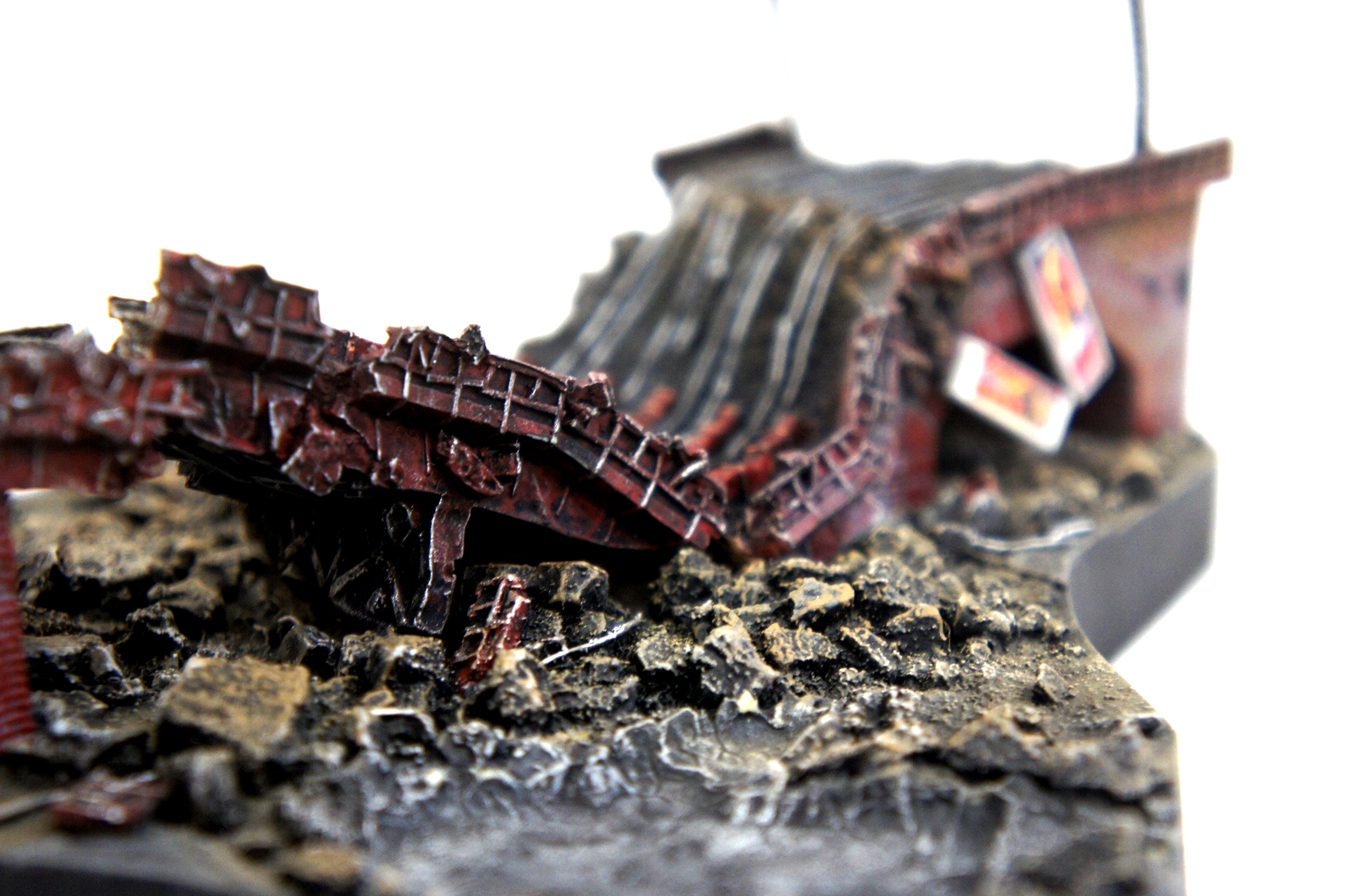 54 Godzilla Train Station Sakai Ver | solidart
