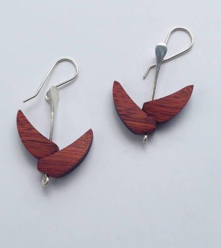 Heliconia - Sande Wood Earrings | kepiaa