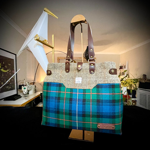 Robertson Hunting Ancient Tartan & Light Brown Harris Tweed Signature ...