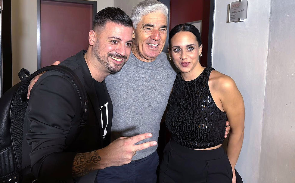 standing ovation ai dieci anni di Marco Pagano