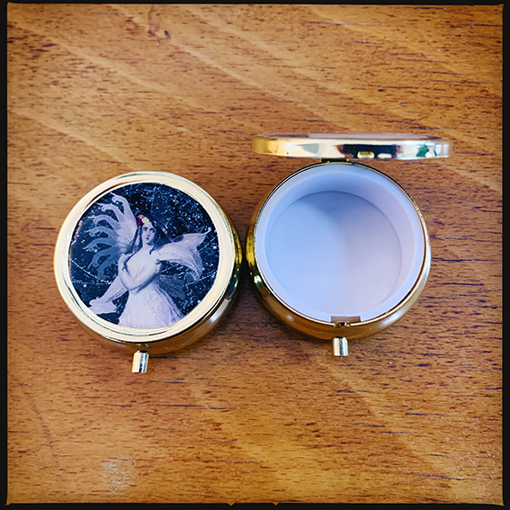 Isabelle Dalle Store - Anatomical Art - Pill Boxes and Mirrors