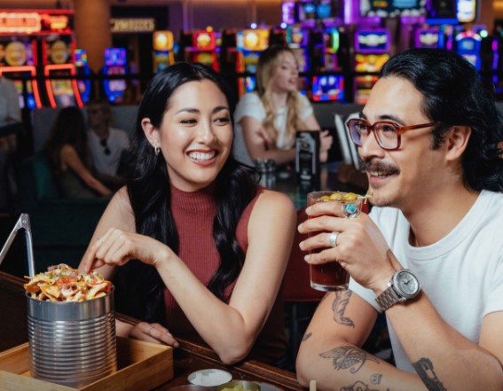 ENJOY THE BEST HAPPY HOUR AT CENTRE BAR