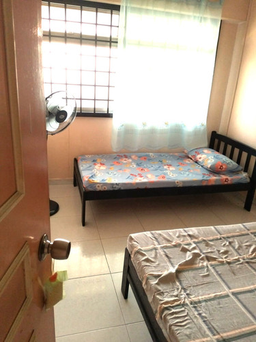 Common Room for Rent at Blk 418 Woodlands Street 41. Female Environment ...