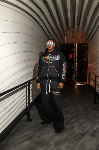 BLACK ZIP UP | Fly Society