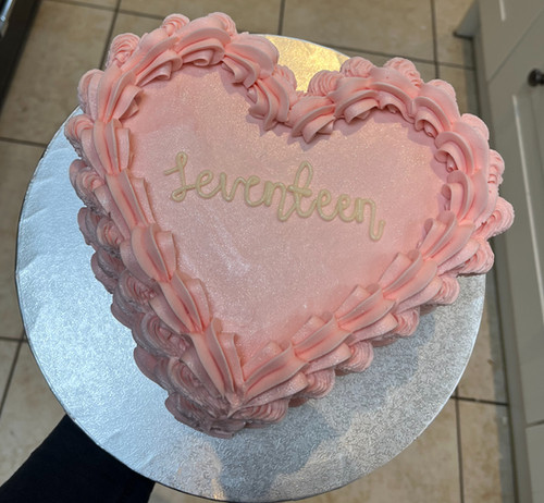 Simple heart cake | Oliveandgingercakes