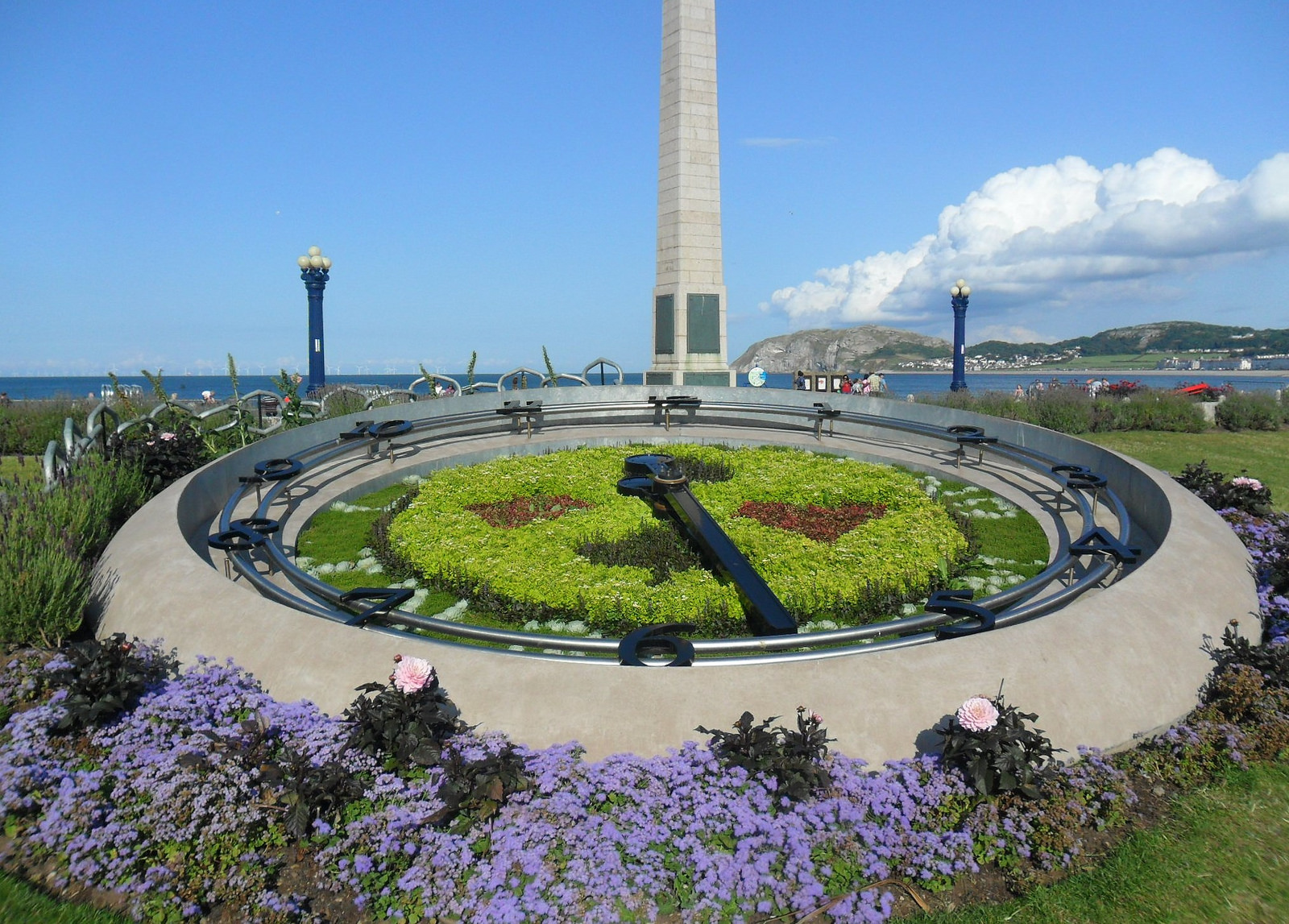 Good Directions Ltd - UK Manufacturer of floral clocks