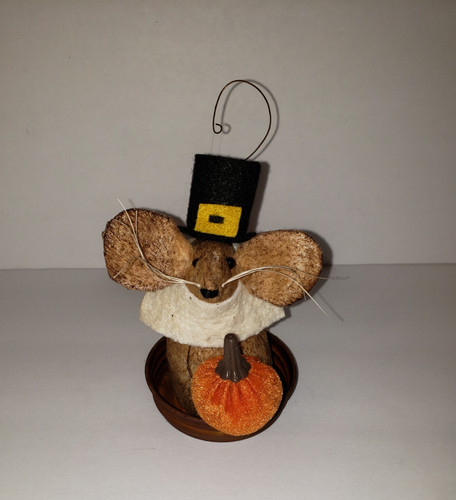 Pilgrim Mouse | Cindy's Homespun