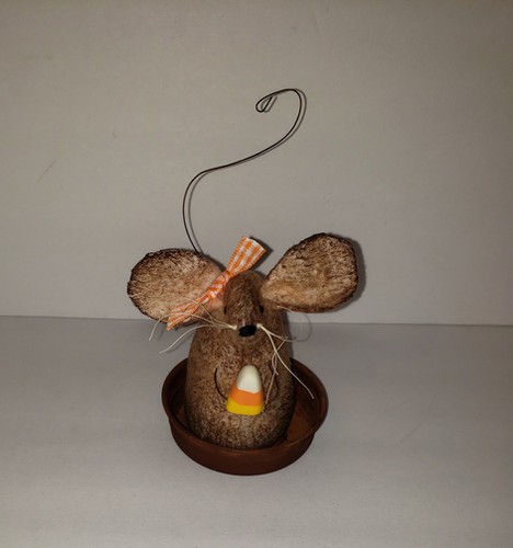 Halloween Critter Candy Corn Mouse | Cindy's Homespun