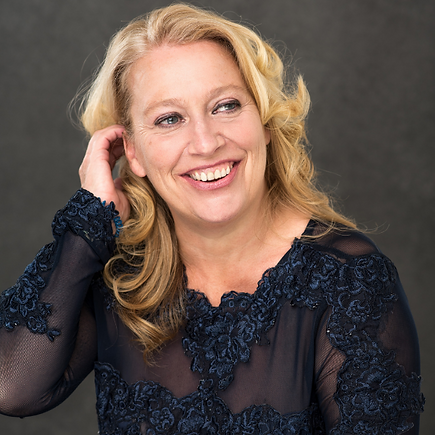 About | Lisa Tyrrell