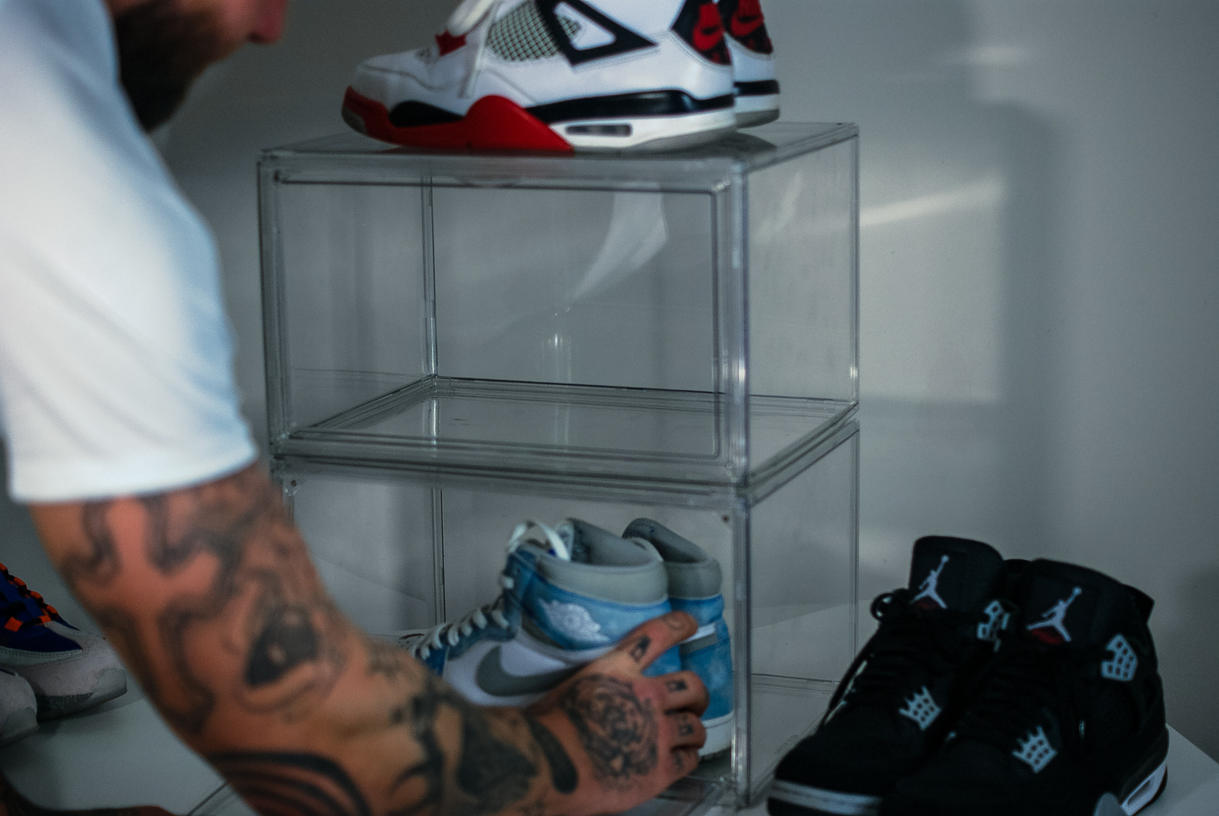 Diamond Displays | Acrylic Display Case | Homepage