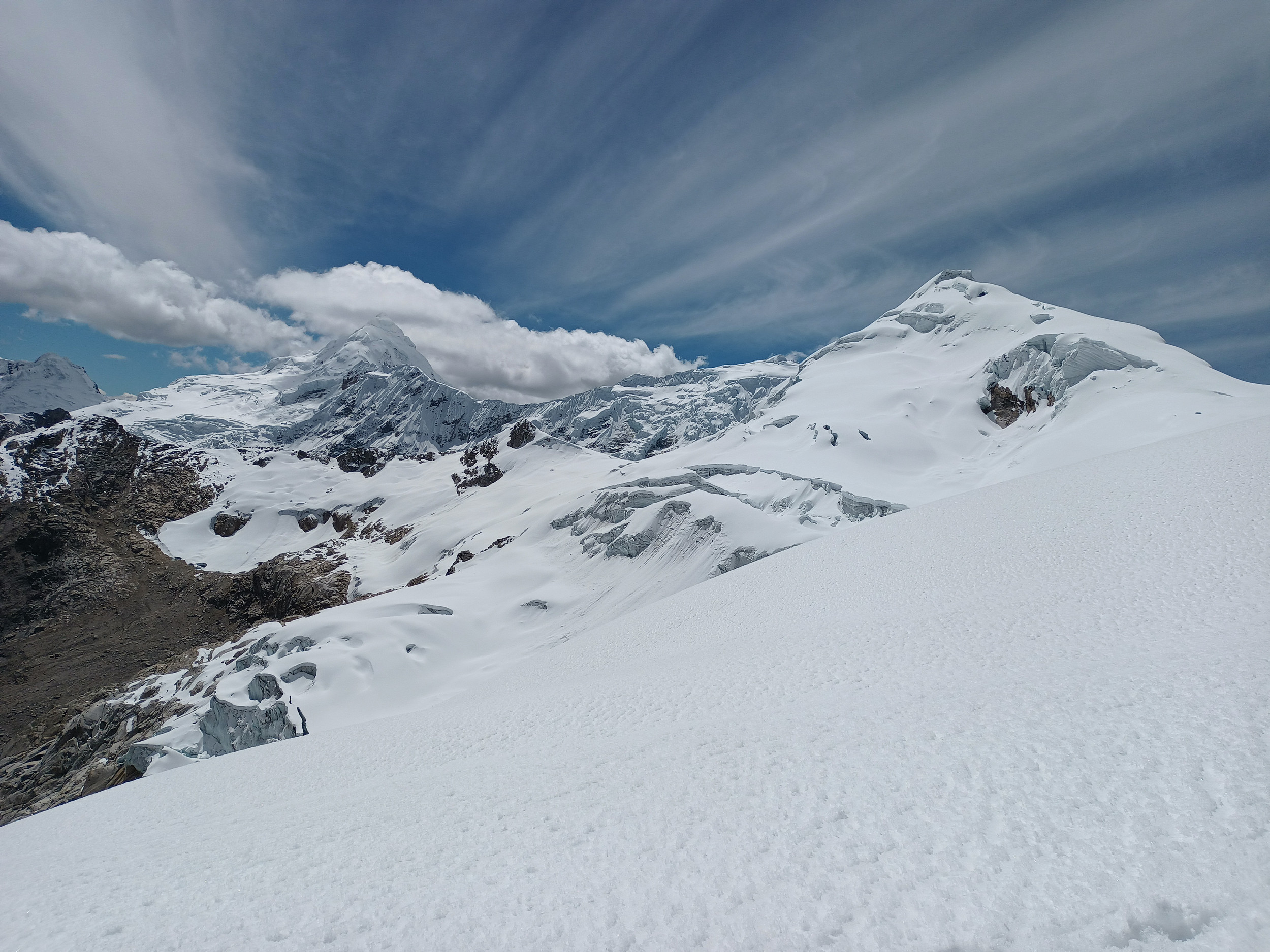 Summit Peru | Alien Outdoors Mx