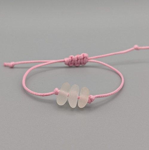 Sea glass macrame bracelet | Cowrie Craft