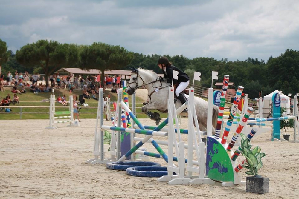 Des cavalières aux championnats de France