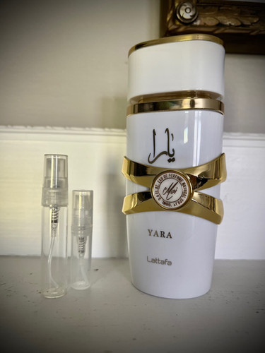 Decant of Yara Moi by Lattafa - Arab Perfume | queenbeeapothecary