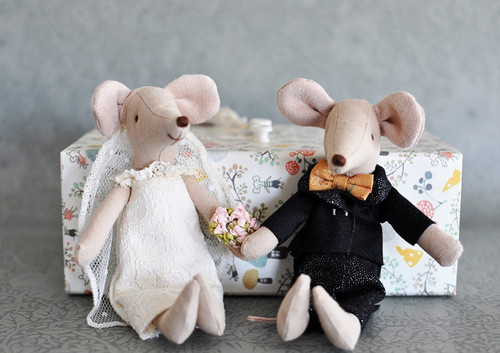Wedding Mice Couple, in box | Bauder Home