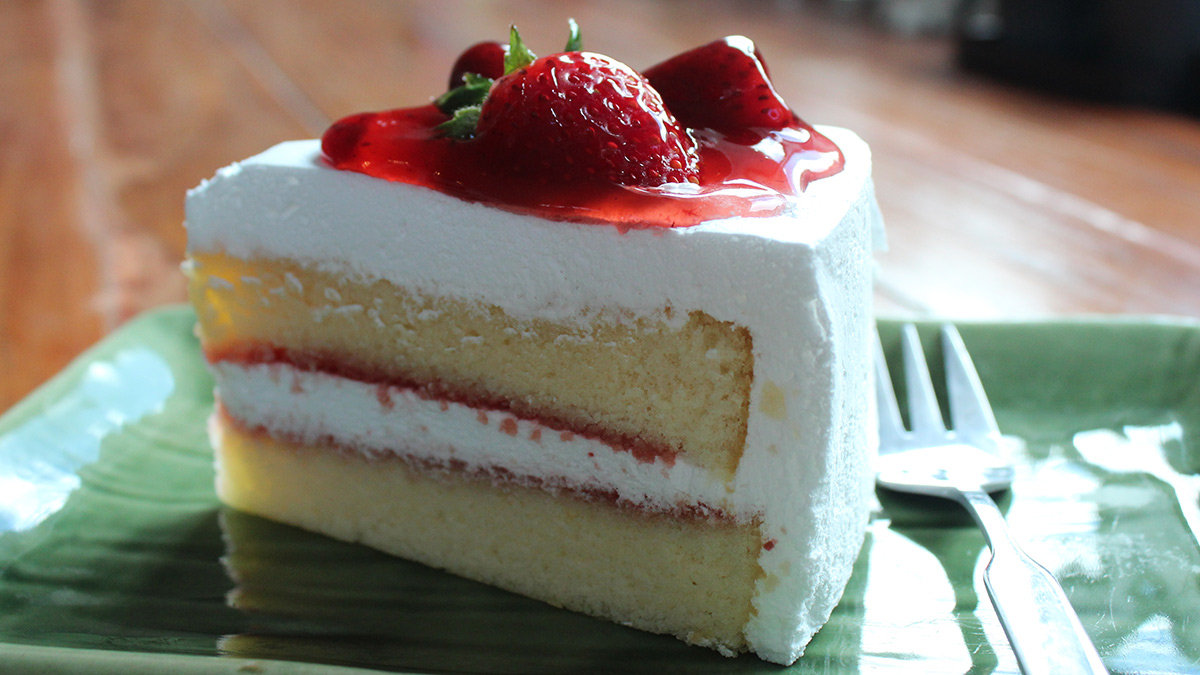 Little Strawberry Cake | Artisan & Vine Market