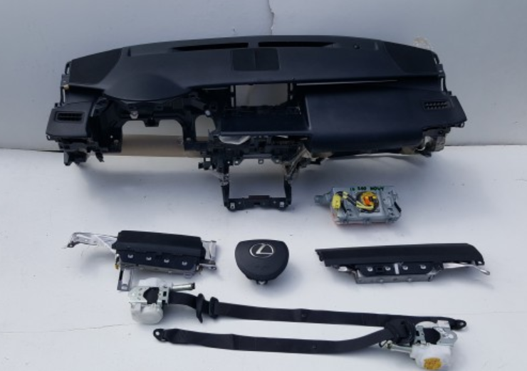 Tableau de bord LEXUS IS 250 | Allomoteur.com