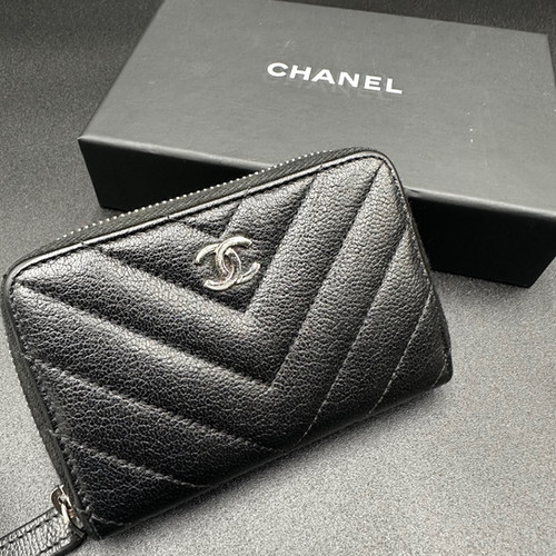 Chanel Black Chevron Quilted Leather Small Zippy Compact Wallet | Luxe ...