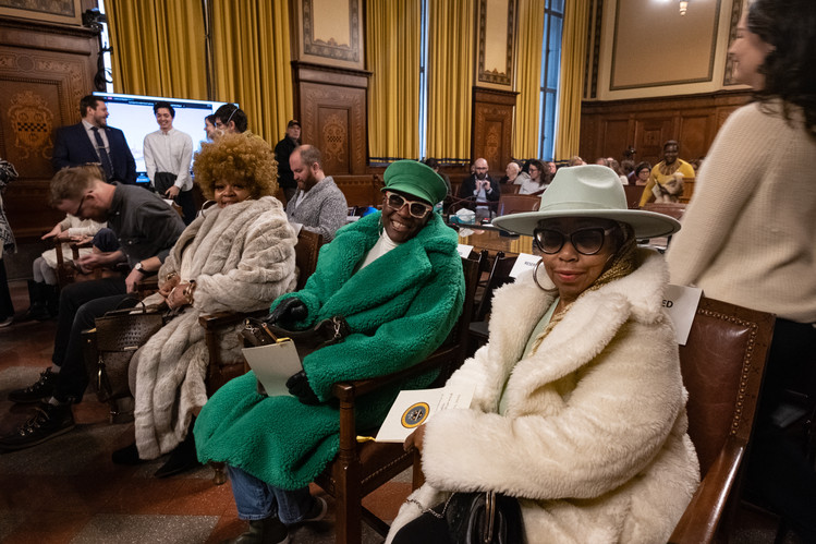 Councilperson Barb Warwick's swearing in and staff intros | The Homepage