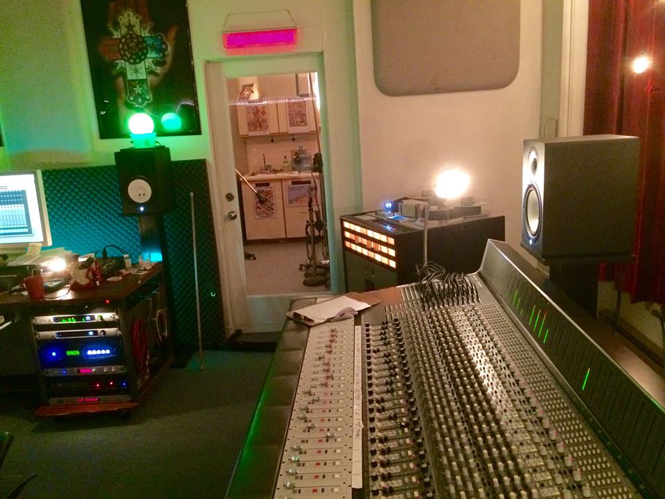 Quiet Please Recording | Recording | Seattle | Studio| Production