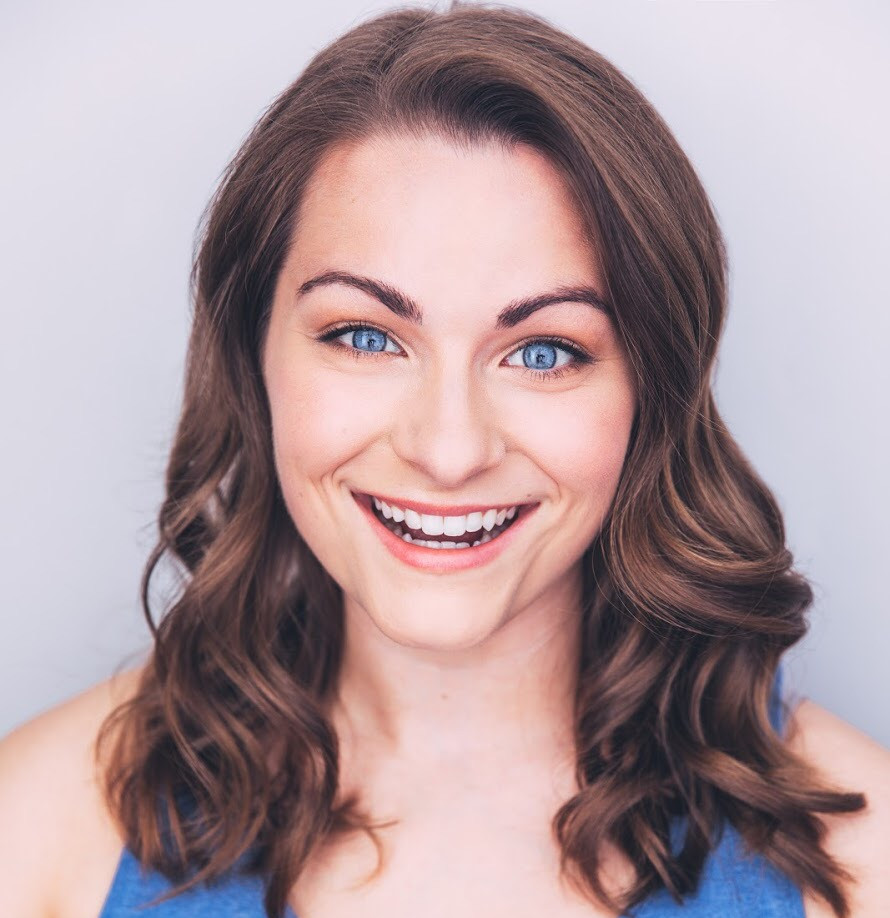 Headshot and Resume | Emily Durand